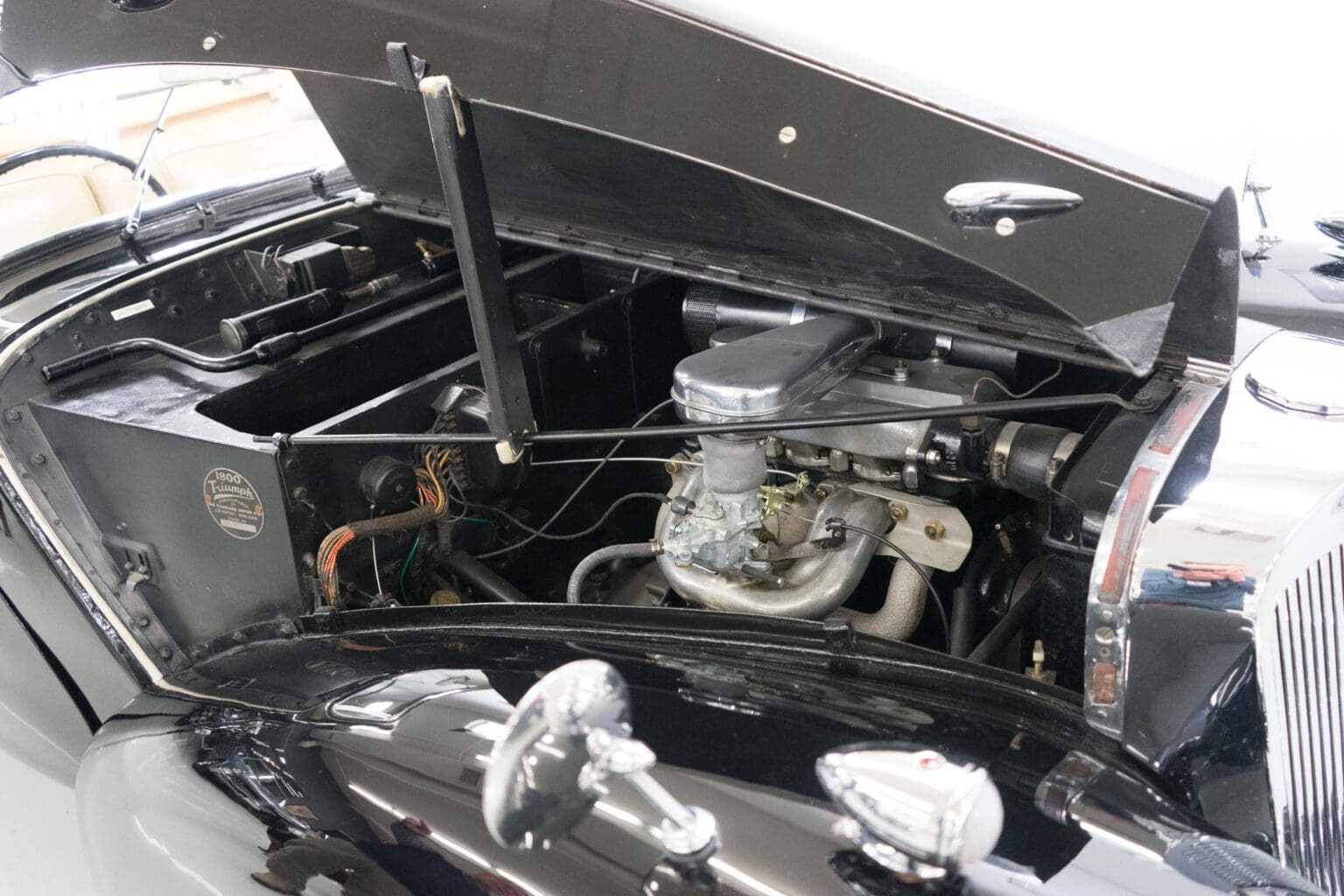 1946 TRIUMPH 1800 | Farland Classic Restoration