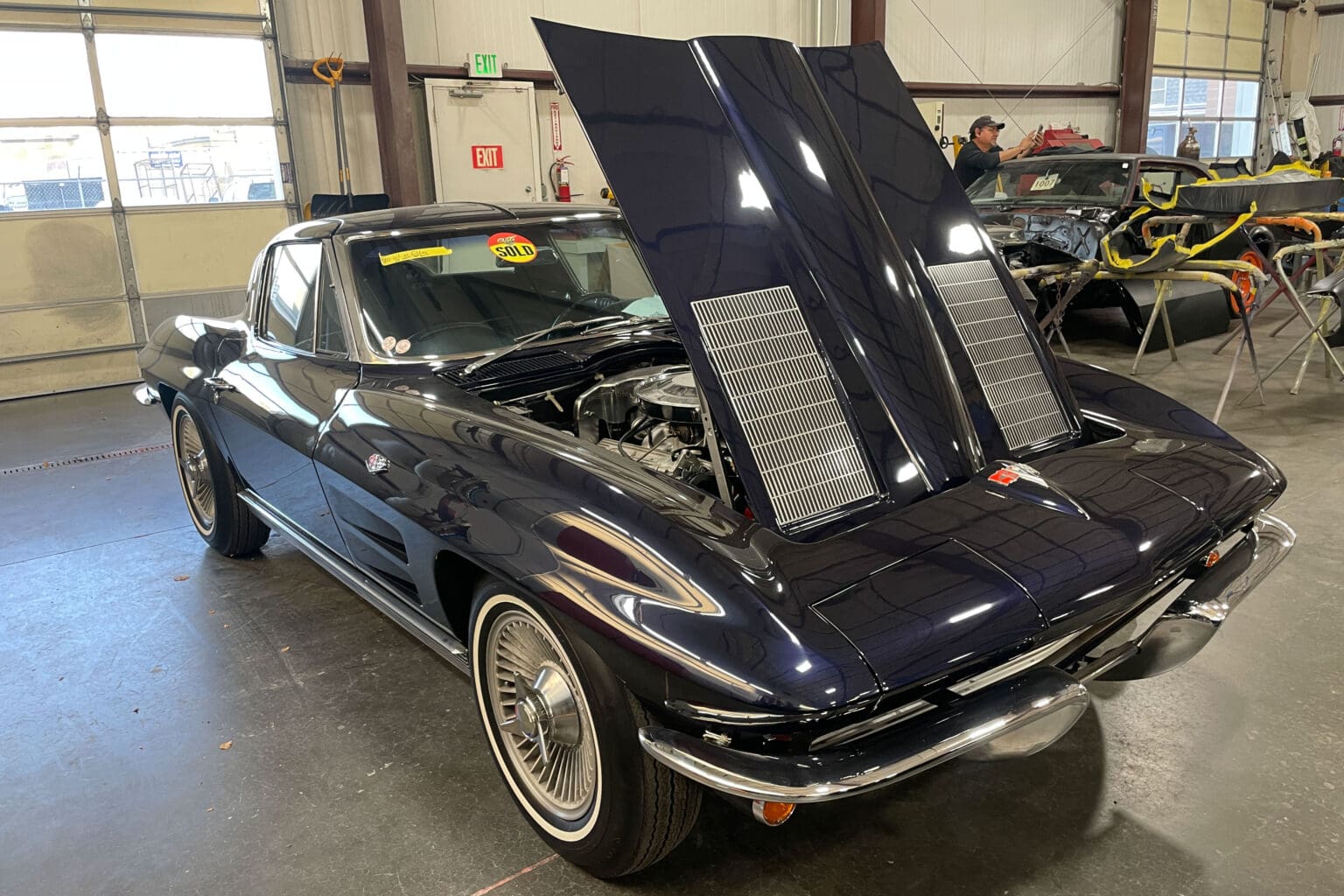 1963 CHEVROLET CORVETTE SPLIT WINDOW | Farland Classic Restoration