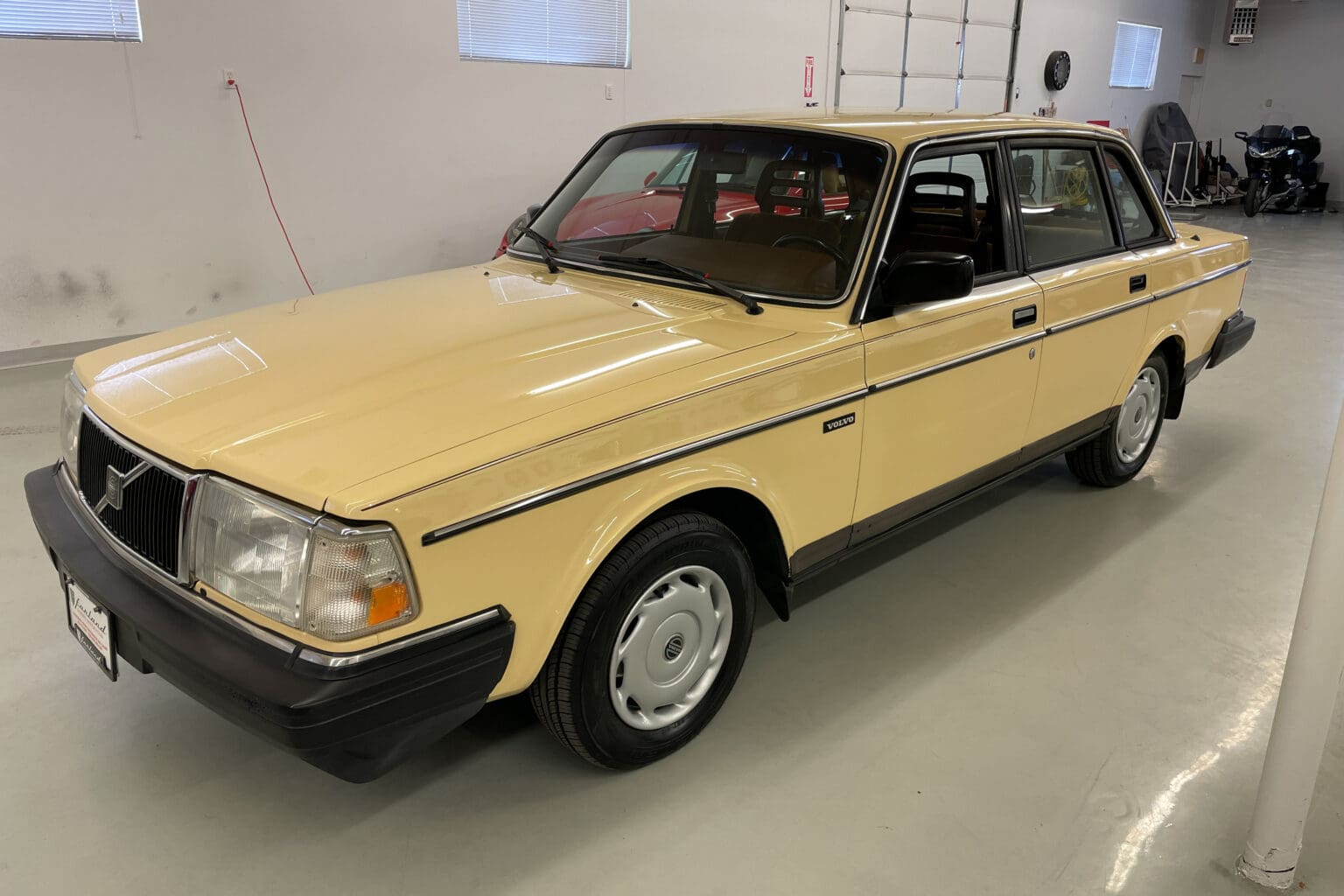 1986 VOLVO 240 4DR SEDAN AUTO | Farland Classic Restoration
